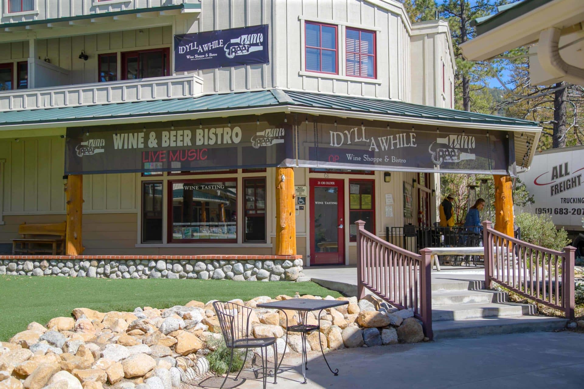 Open Jam Night at Leanna's Idyll Awhile Wine Shop & Bistro - Idyllwild